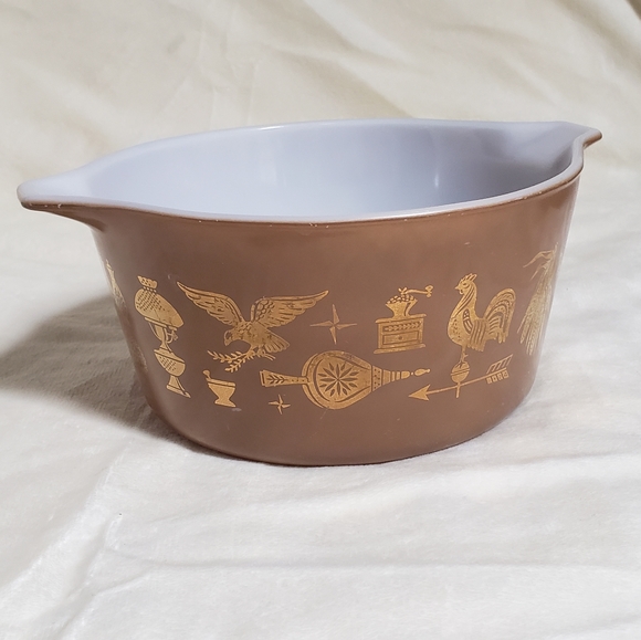 Pyrex | Kitchen | Pyrex Americana 473 Quart Casserole Dish | Poshmark
